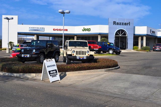 Razzari-Dodge-Chrysler-Jeep - Chrysler, Dodge, Jeep, Ram, Service ...